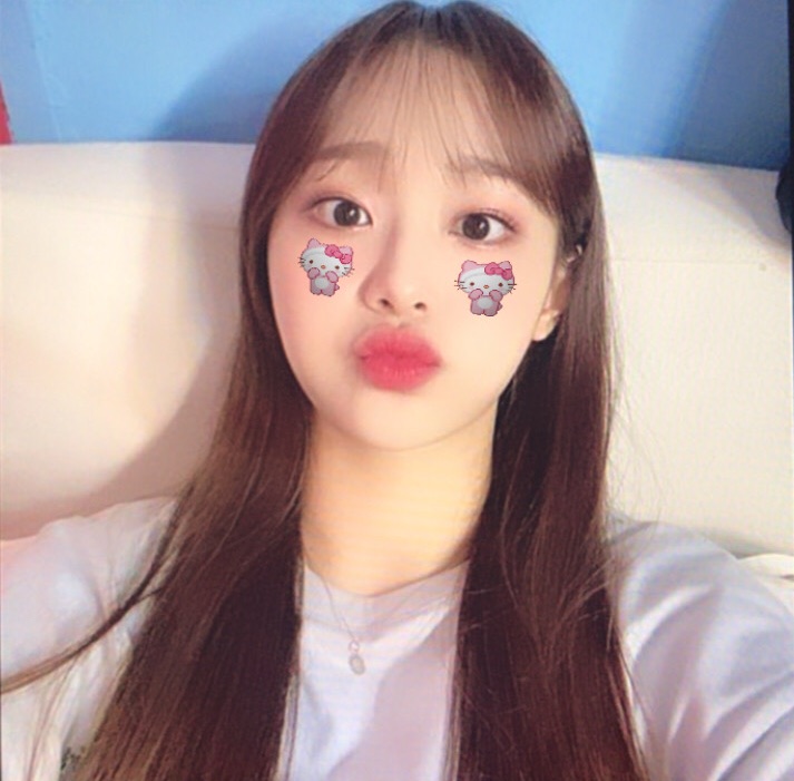 HAPPY BIRTHDAY CCHUU FROM LOONA